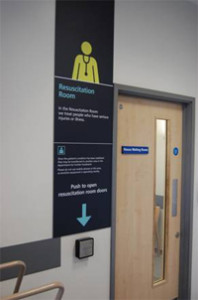 New signs provide clearer information for emergency patients - St ...