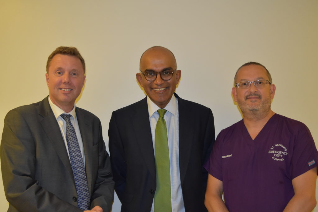Professor Andy Rhodes and Dr Vin Diwakar welcome junior doctors to St ...