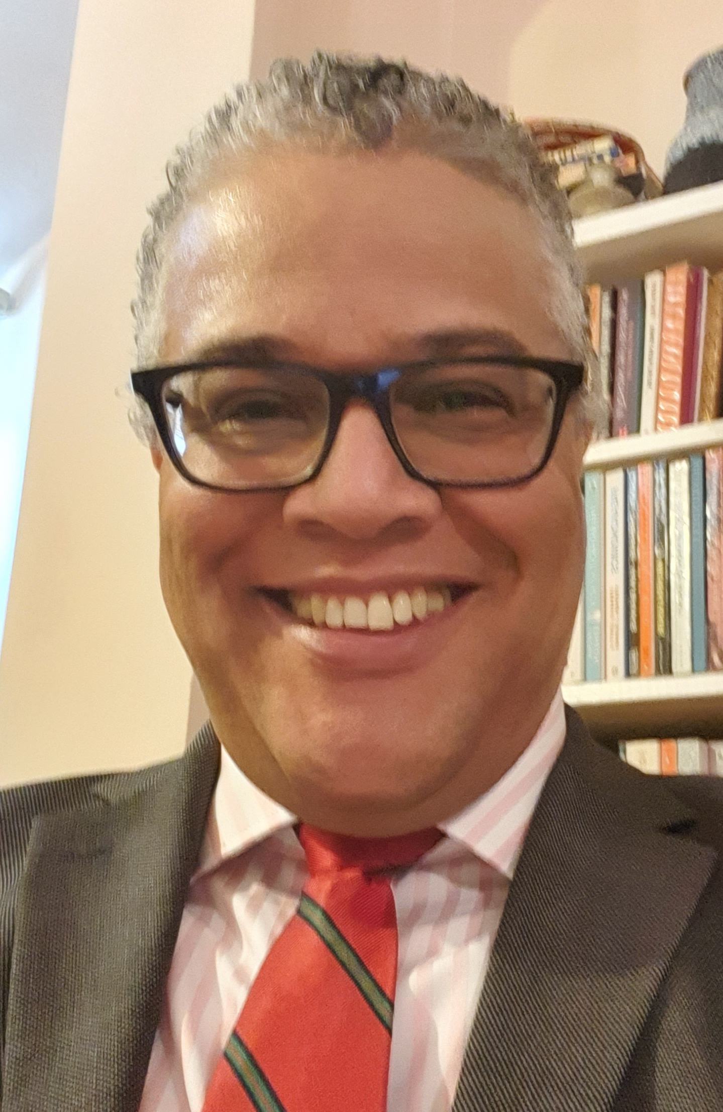 Mr Tunde Odutoye - St George's University Hospitals NHS Foundation Trust